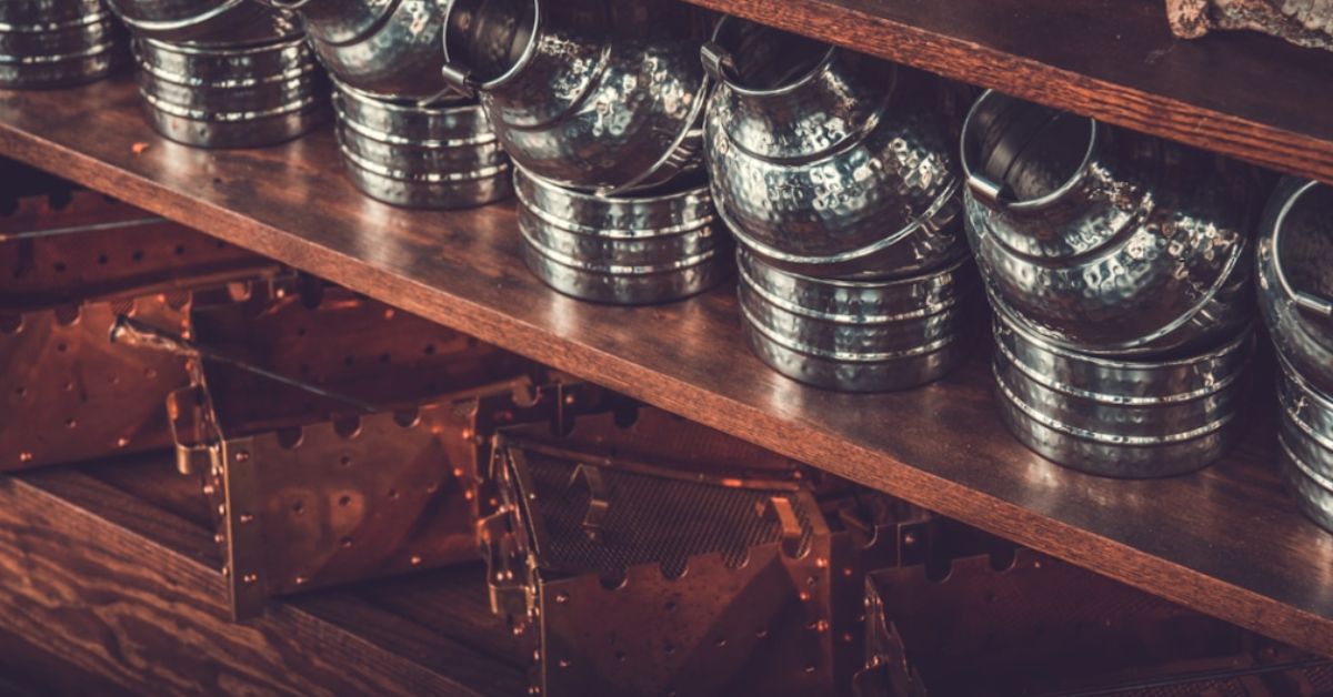 8 Brilliant Hacks on How to Organize Pots and Pans in a Cabinet ...